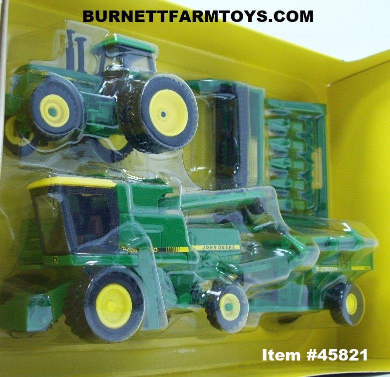 Item #45821 John Deere Harvesting Set with 7720 Combine with Corn Head ...